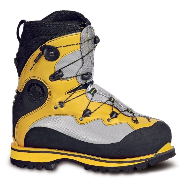 Best Mountaineering Boots for Climbing 6000m Peaks in Nepal - Protrek ...